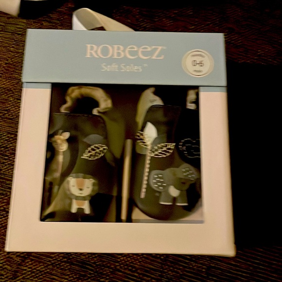 Robeez | Shoes | Robeez Soft Soles 6 Months Cute Zoo Animals | Poshmark